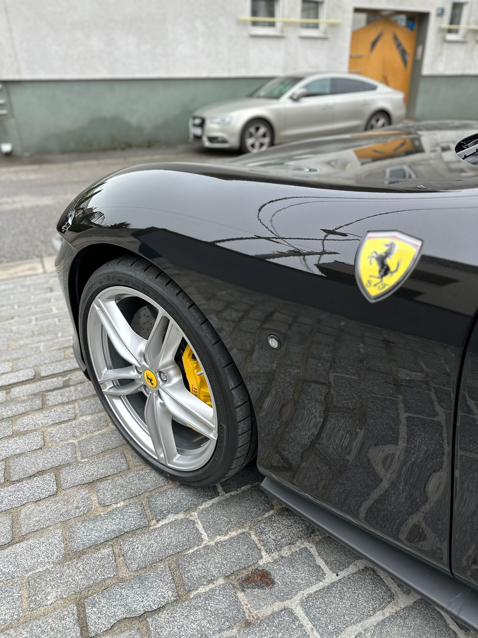 FERRARI ROMA | Click Motors